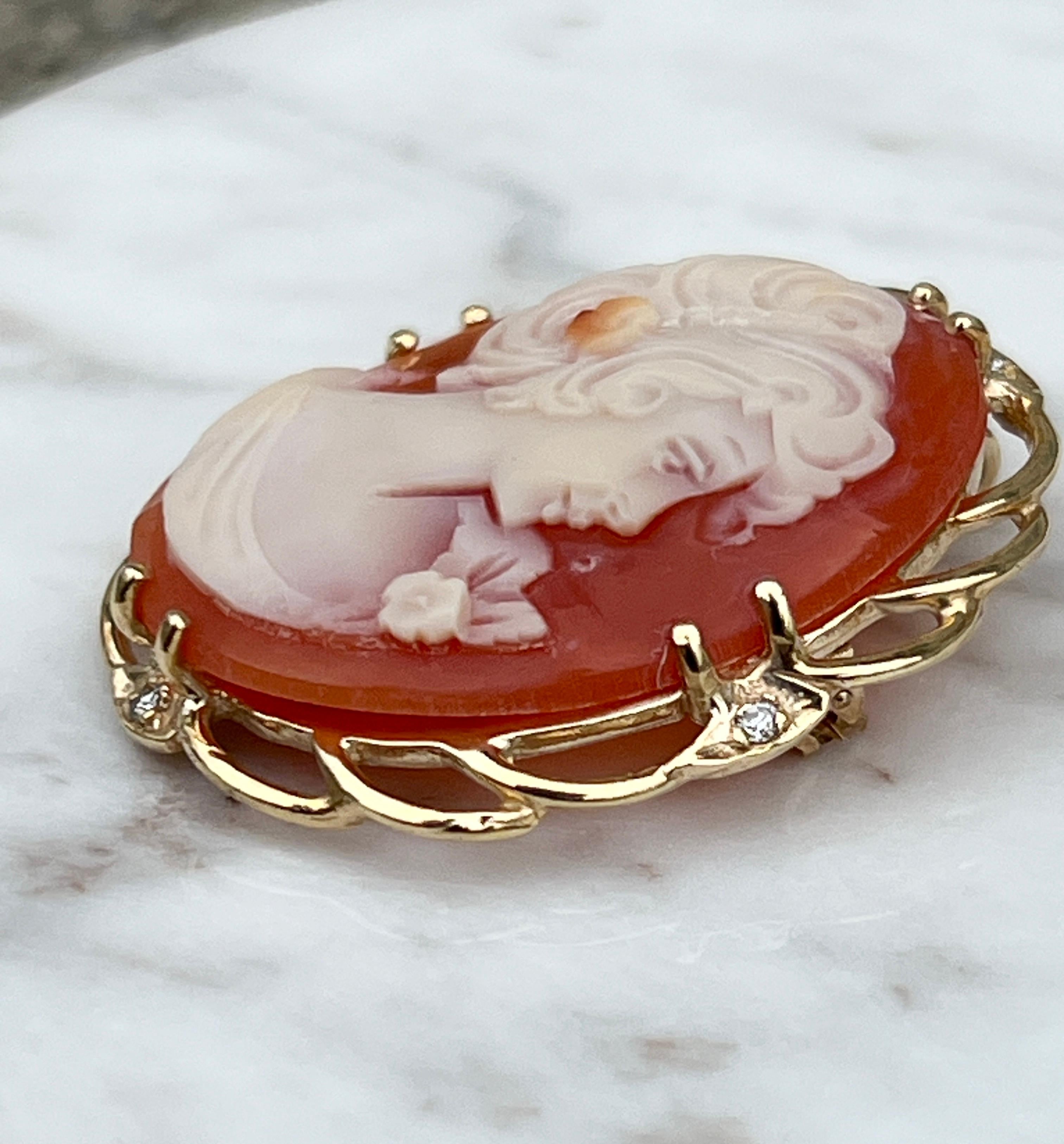 14k Yellow Gold Diamond and Shell Cameo Pin For Sale at 1stDibs