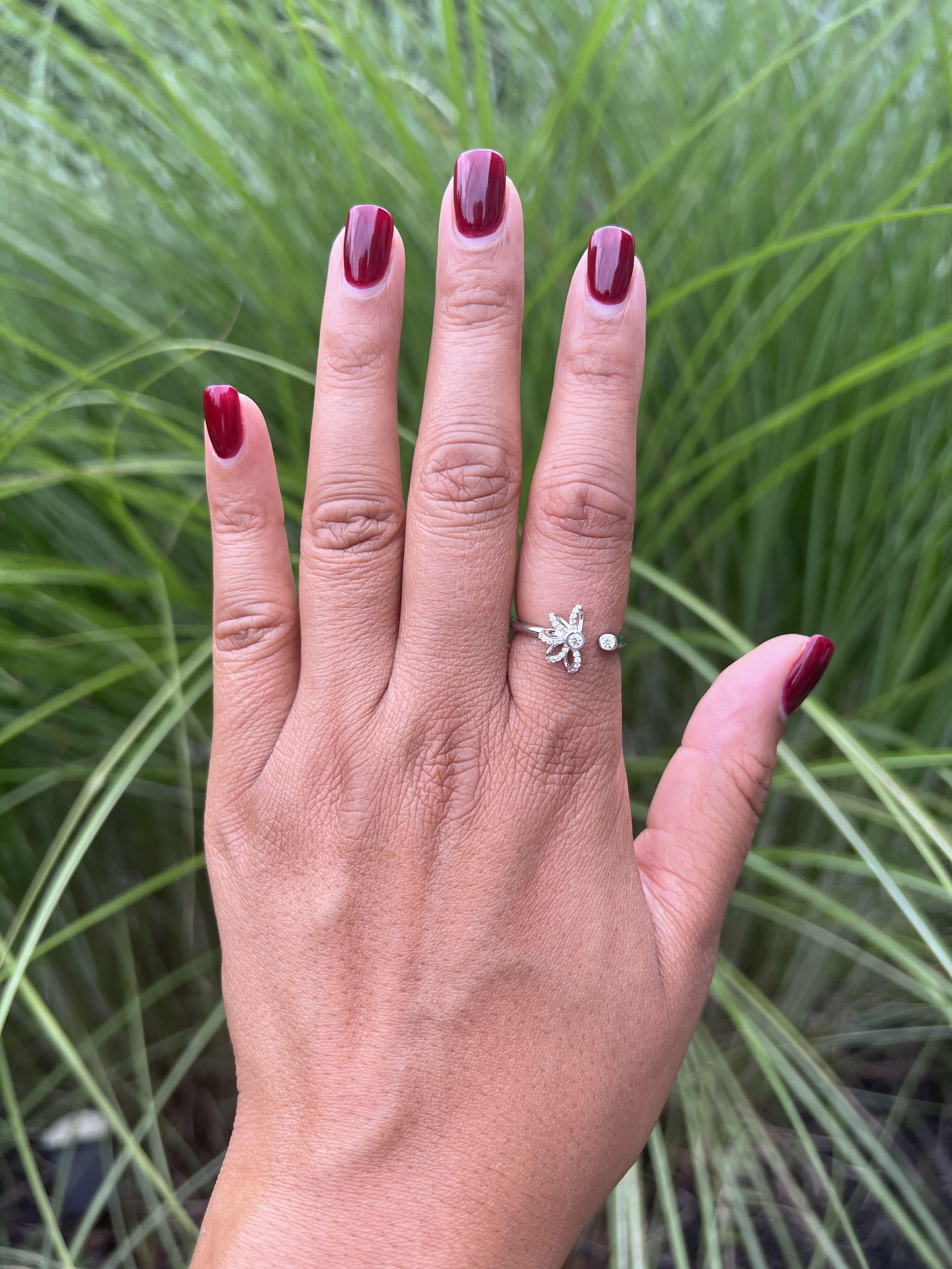 14K Yellow Gold Diamond Flower Toi Et Moi Ring For Sale at 1stDibs