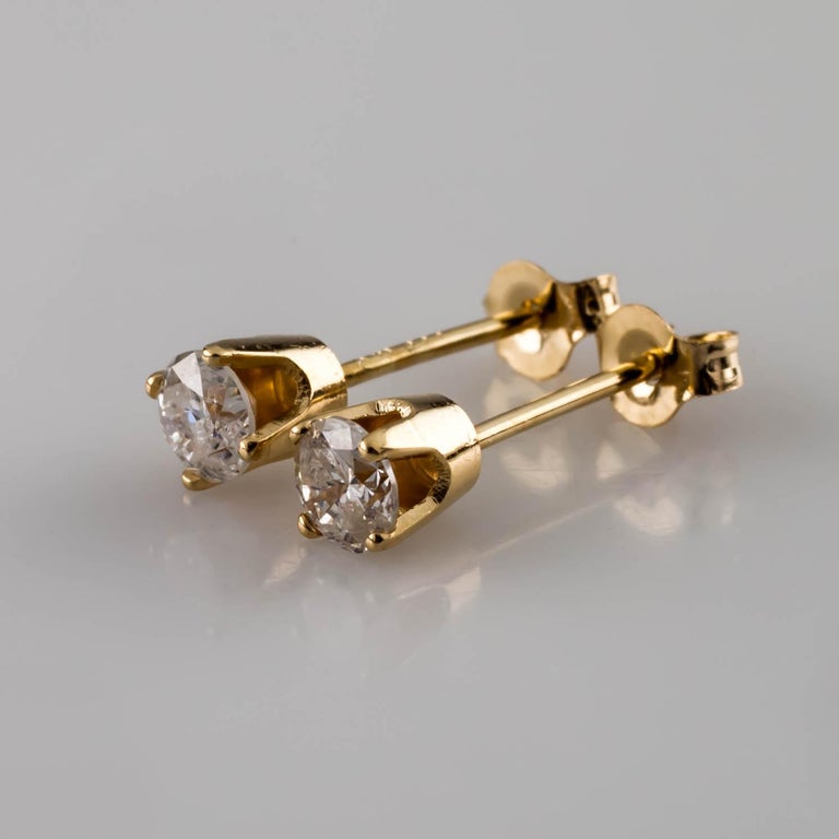 14k Yellow Gold Diamond Stud Earrings, 0.25 Carat For Sale at 1stDibs