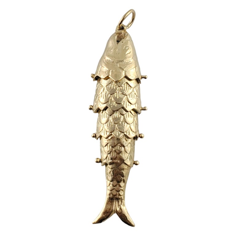 14K Yellow Gold Flexible Fish Charm For Sale at 1stDibs