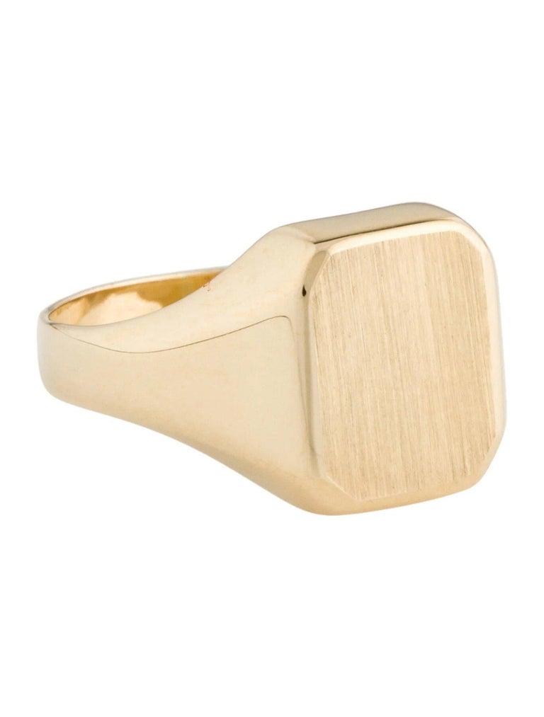14K Yellow Gold Gold Rectangular Signet Ring For Sale at 1stDibs