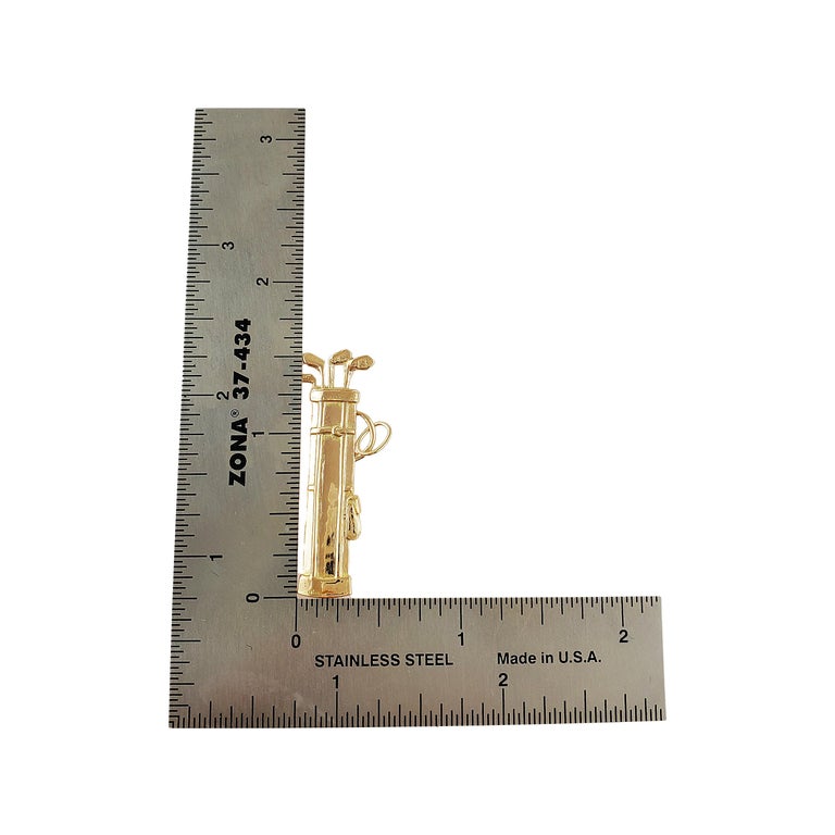 14K Yellow Gold Golf Club Pendant For Sale at 1stDibs