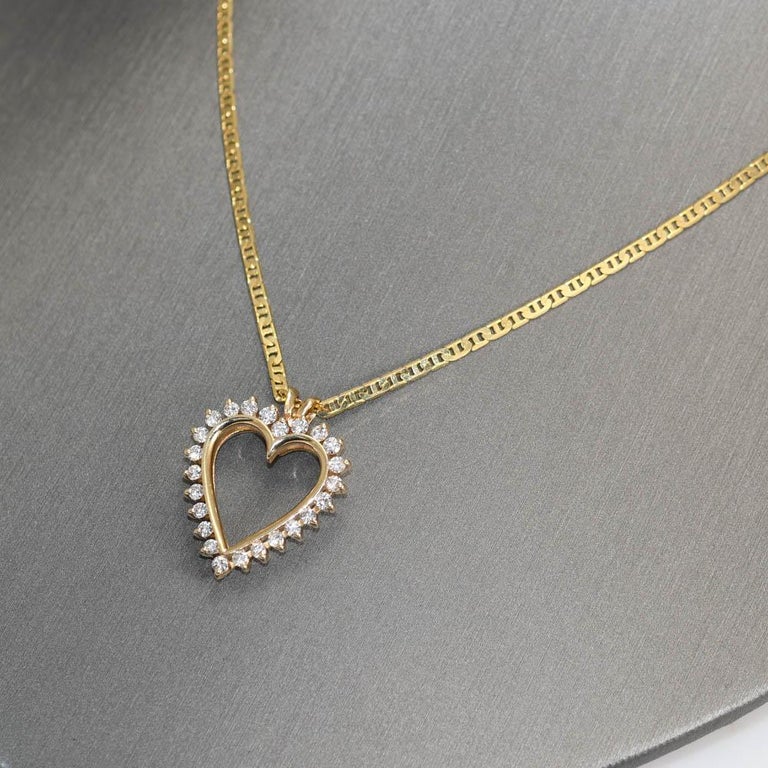 14K Yellow Gold Heart Diamond Pendant Necklace, 9.8gr For Sale at 1stDibs