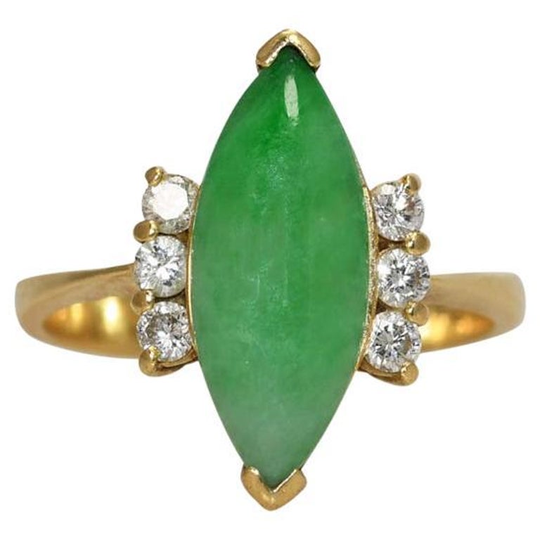 14K Yellow Gold Jade and Diamond Ring, 4gr For Sale at 1stDibs