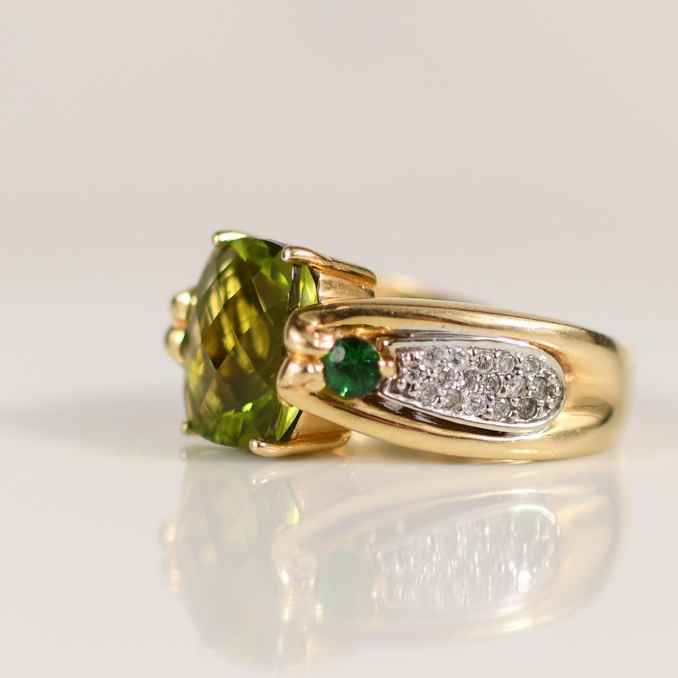 14K Yellow Gold Large Peridot Ring with Diamond Accents For Sale at 1stDibs