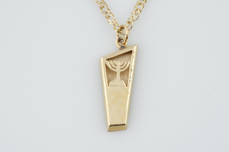 14k Yellow Gold Menorah Pendant with 14k Gold Chain For Sale at 1stDibs