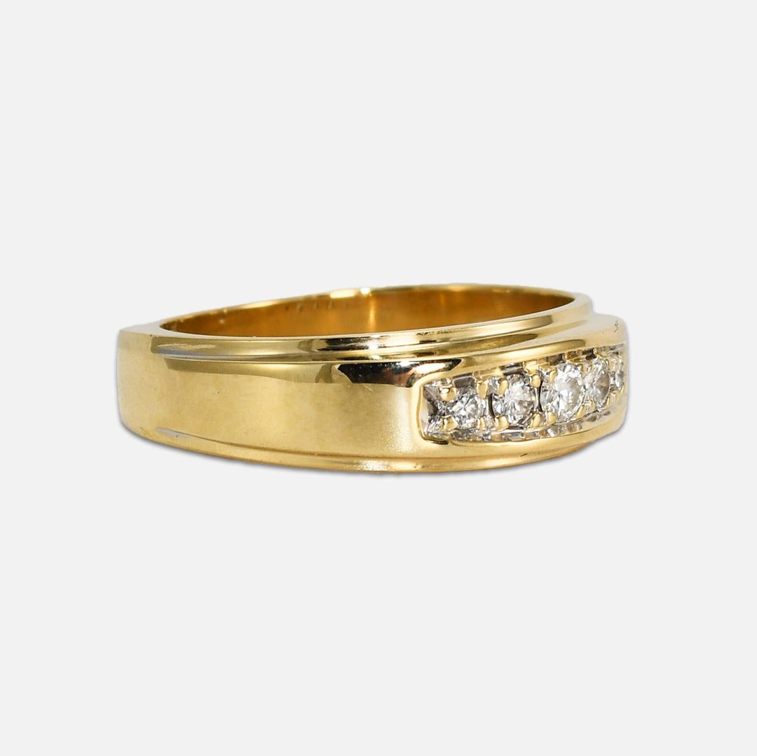 14K Yellow Gold Men's Diamond Wedding Band 0.20ct For Sale at 1stDibs