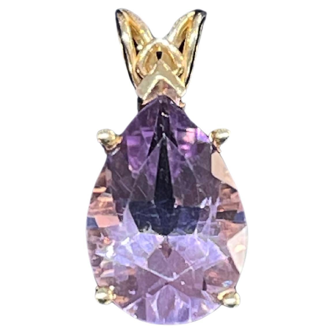 14K Yellow Gold Pear Amethyst Pendant For Sale at 1stDibs