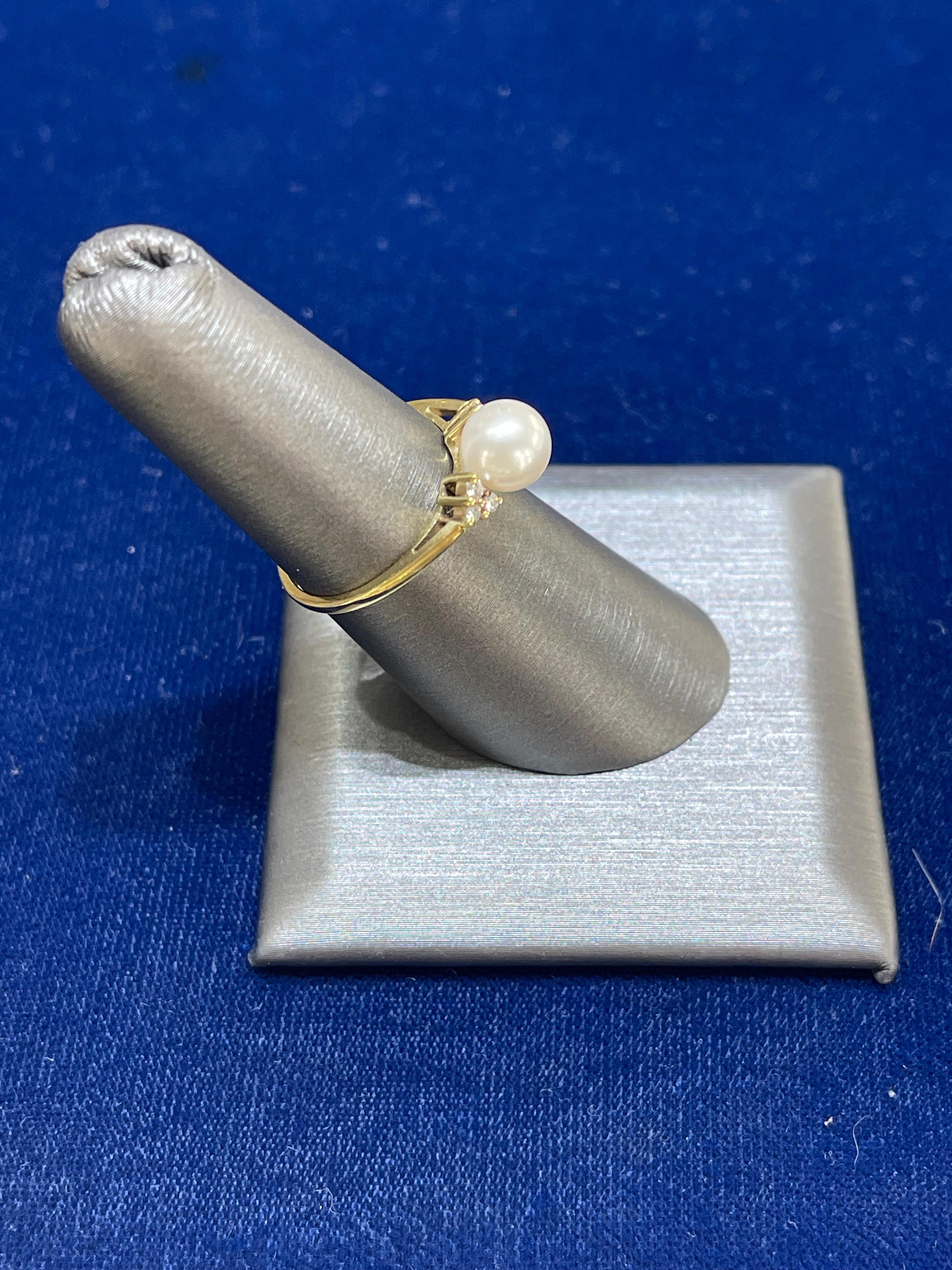 14K Yellow Gold Pearl and Diamond Ring For Sale at 1stDibs