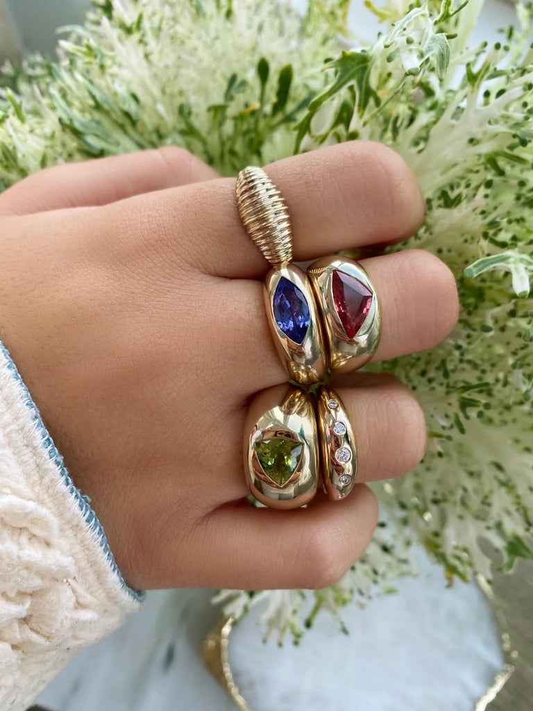 14k Yellow Gold and Reeded Dome Ring For Sale at 1stDibs