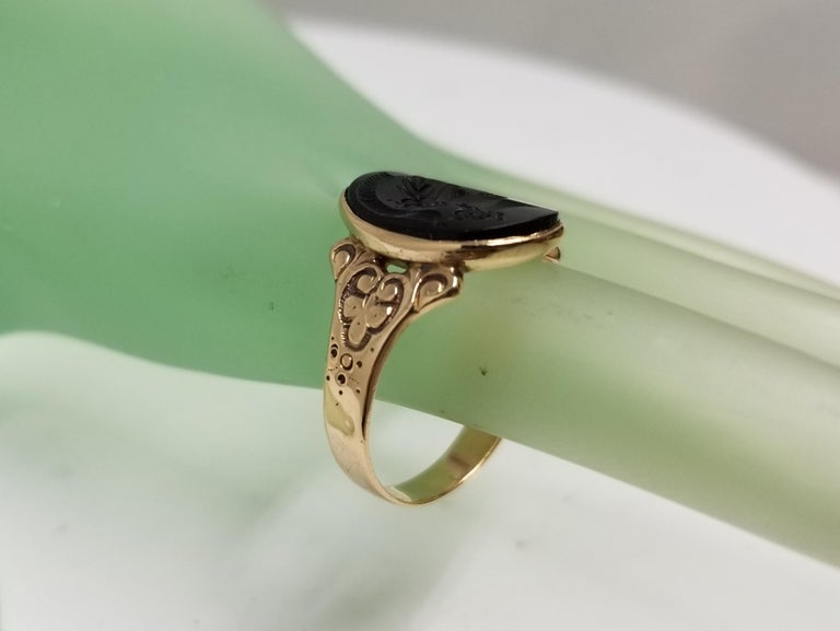 14 Karat Yellow Gold Roman Head Carved Black Onyx Ring at 1stDibs ...
