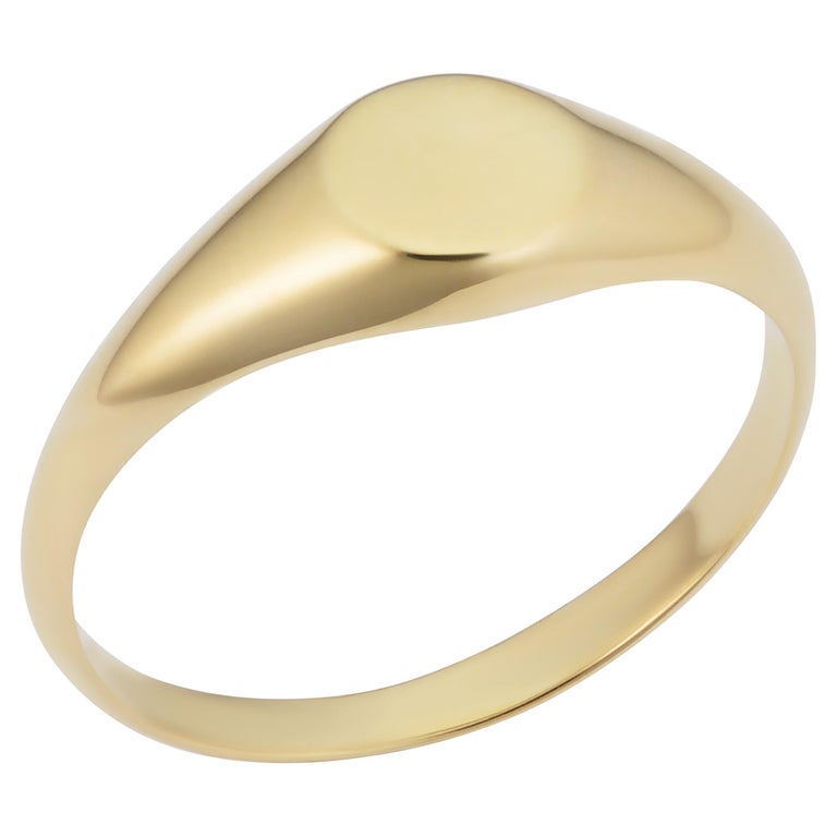 14K Yellow Gold Round Signet Ring For Sale at 1stDibs