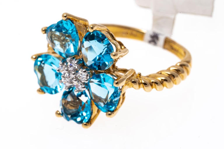 14k Yellow Gold Swiss Blue Topaz Flower Form Ring For Sale at 1stDibs