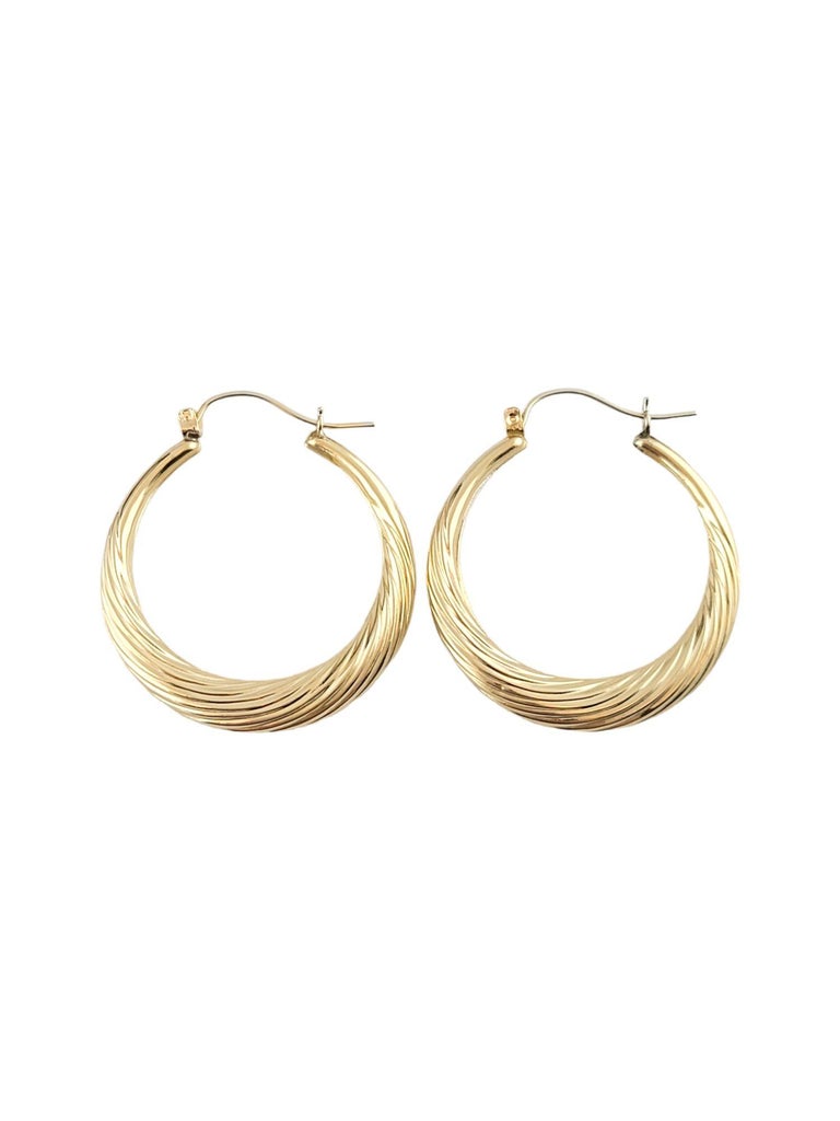 14k Yellow Gold Textured Hoop Earrings For Sale at 1stDibs
