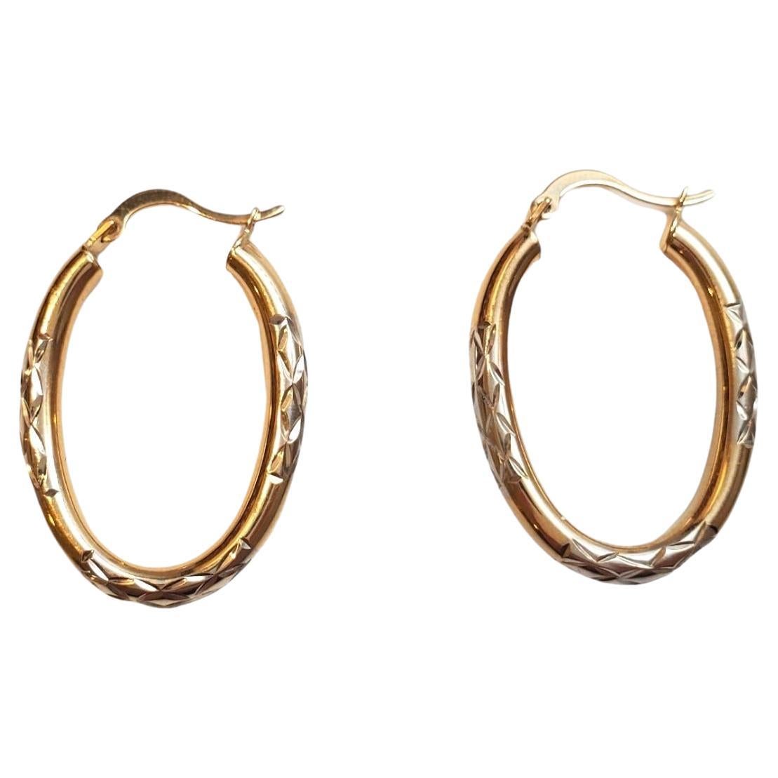 14K Yellow Gold Two-Tone Oval Hoop Earrings #17518 For Sale at 1stDibs