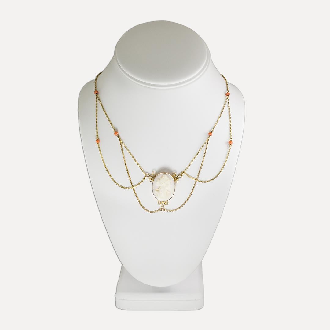 14K Yellow Gold Vintage Shell Cameo Necklace For Sale at 1stDibs