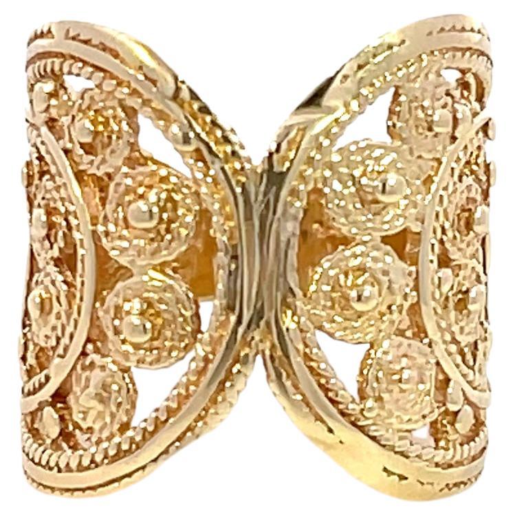 Ladies Vintage 14K Yellow Gold Diamond Ring For Sale at 1stDibs