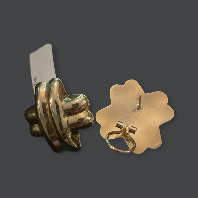 14kt Criss Cross Gold Earrings For Sale at 1stDibs