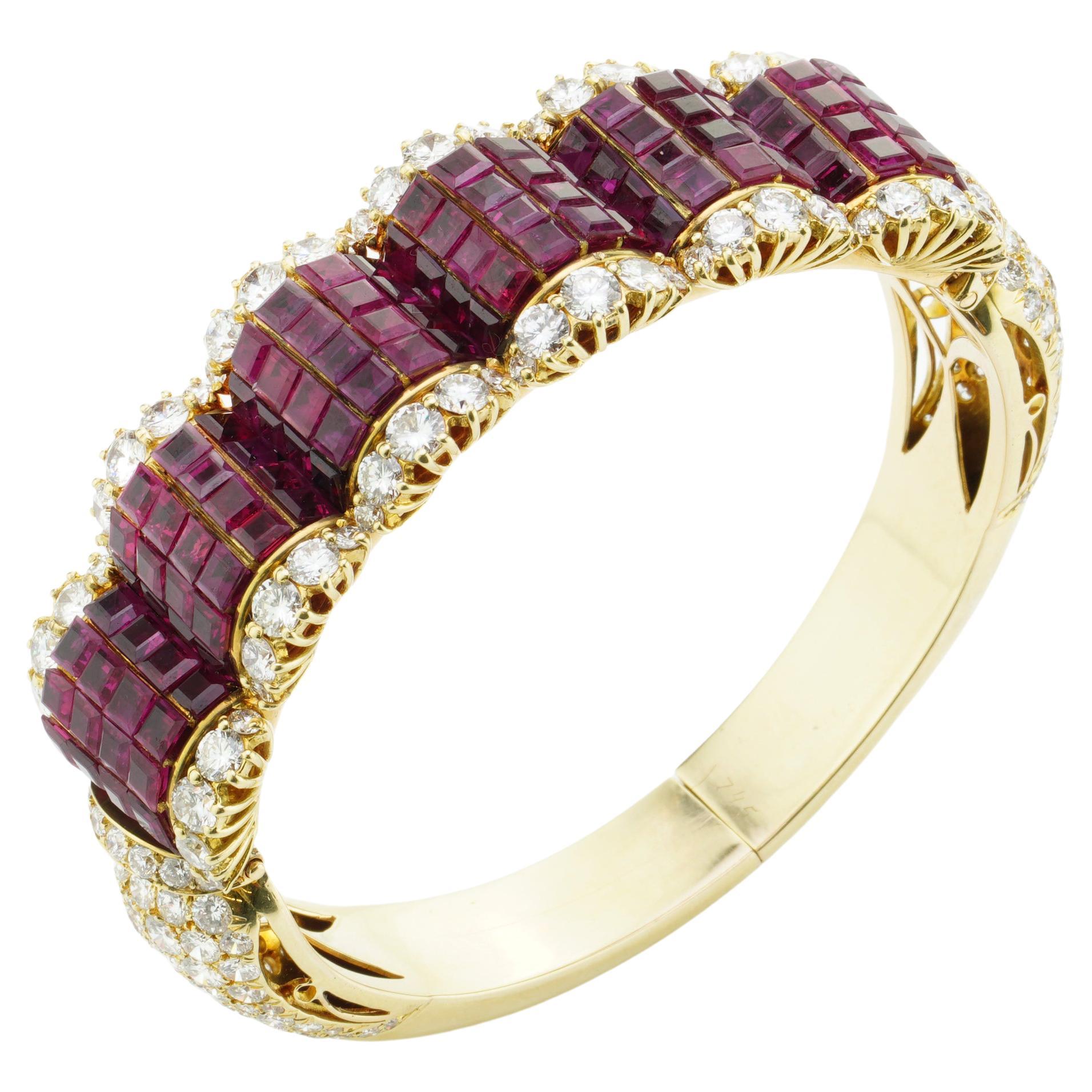 40 Pointer Each, 36 Ct Single line Eternity 18 Kt Gold and Diamond ...