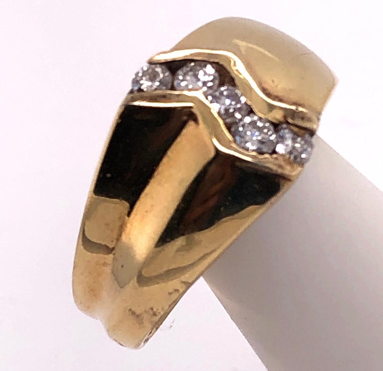 14 Karat Yellow Gold Freeform Ring with 5 Diamonds For Sale at 1stDibs