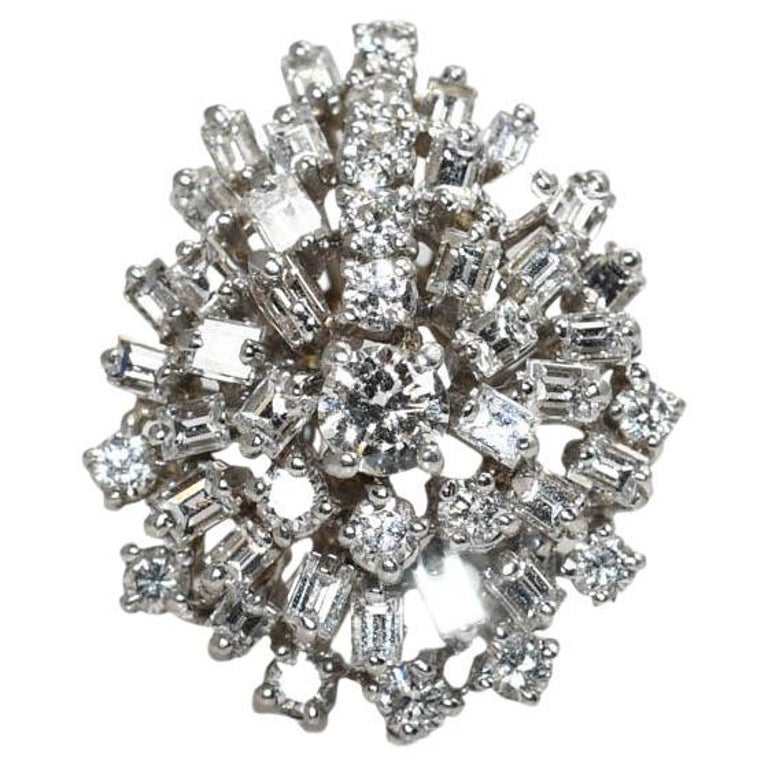 14KWG Vintage Dia Cluster Ring, 2.35tdw, 9.7g For Sale at 1stDibs