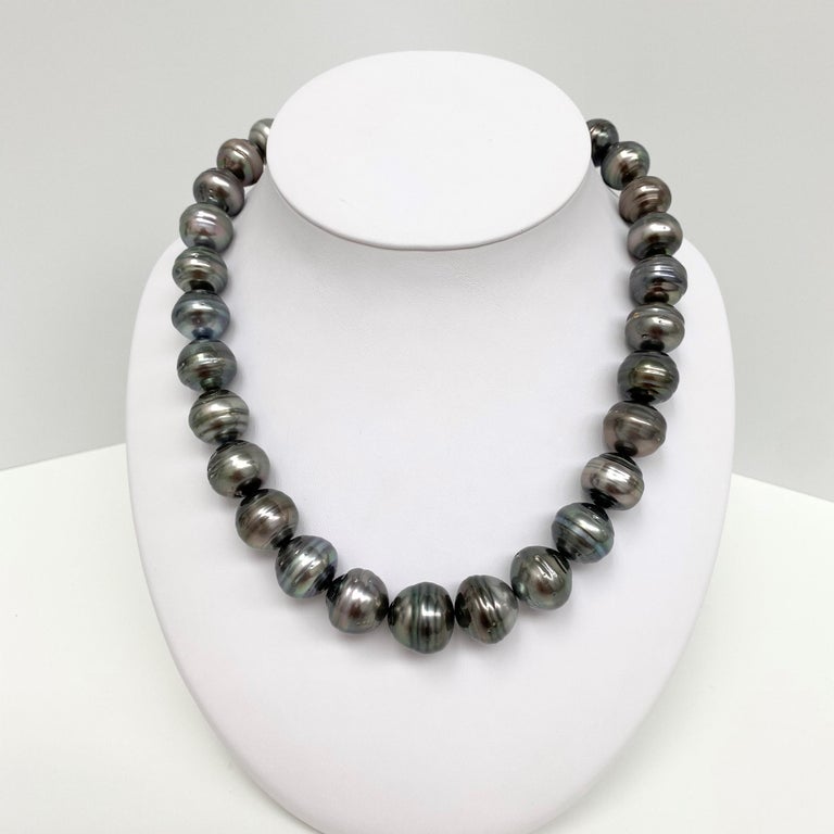 Tahitian Circled Button/Baroque Pearl Necklace with Gold Clasp For Sale ...