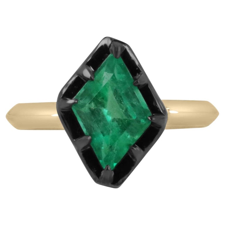 1.50 Carat Rare Colombian Emerald, Lozenge Cut Solitaire Eight Prong Ring 18K For Sale at 1stDibs