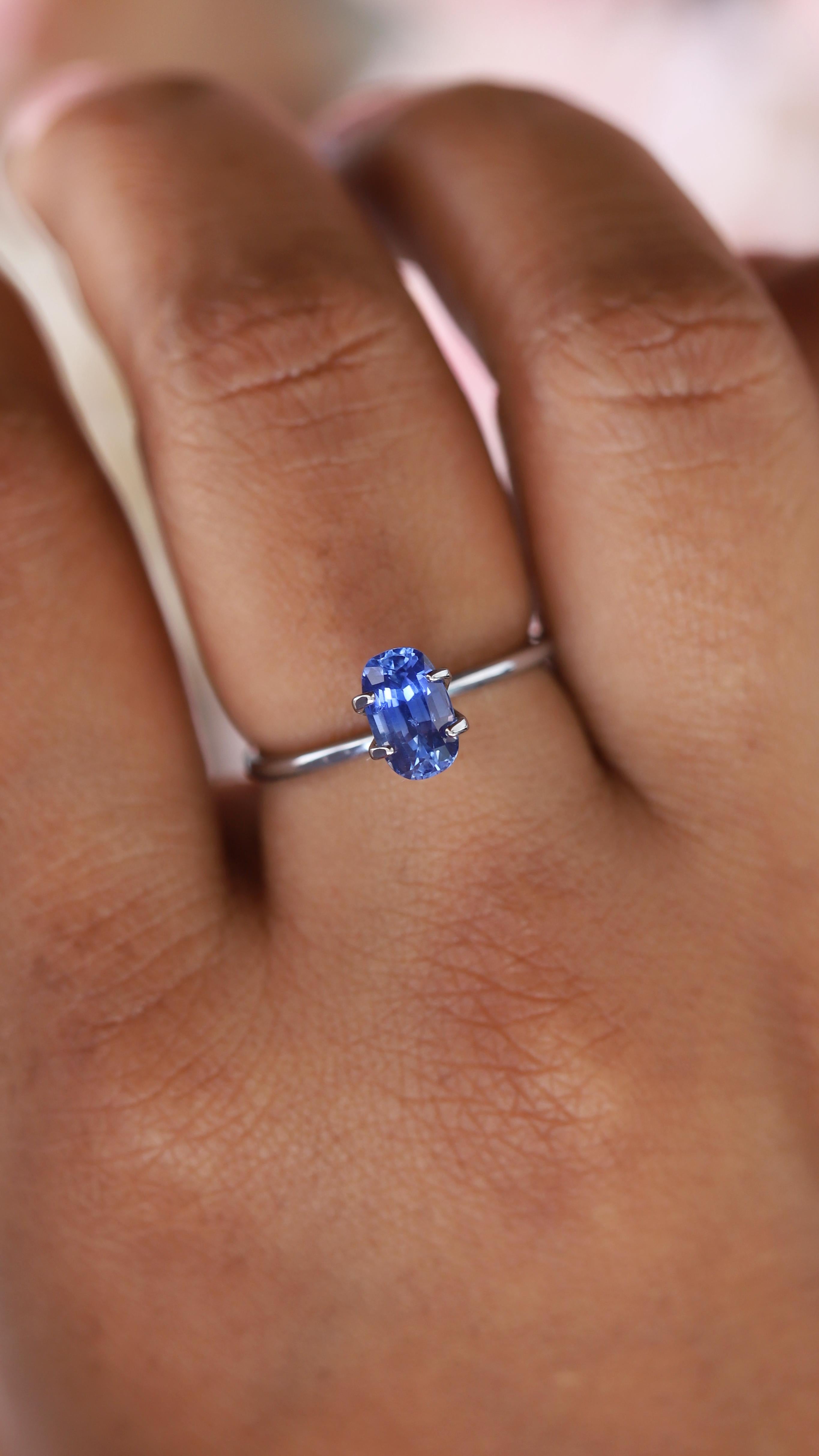 1.50 Carat Unheated Cornflower Blue Natural Sapphire Loose Gemstone from Ceylon For Sale at ...