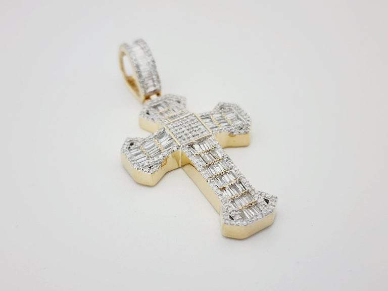 1.50 Carat Diamond Cross Pendant 14 Karat Yellow Gold For Sale at 1stDibs