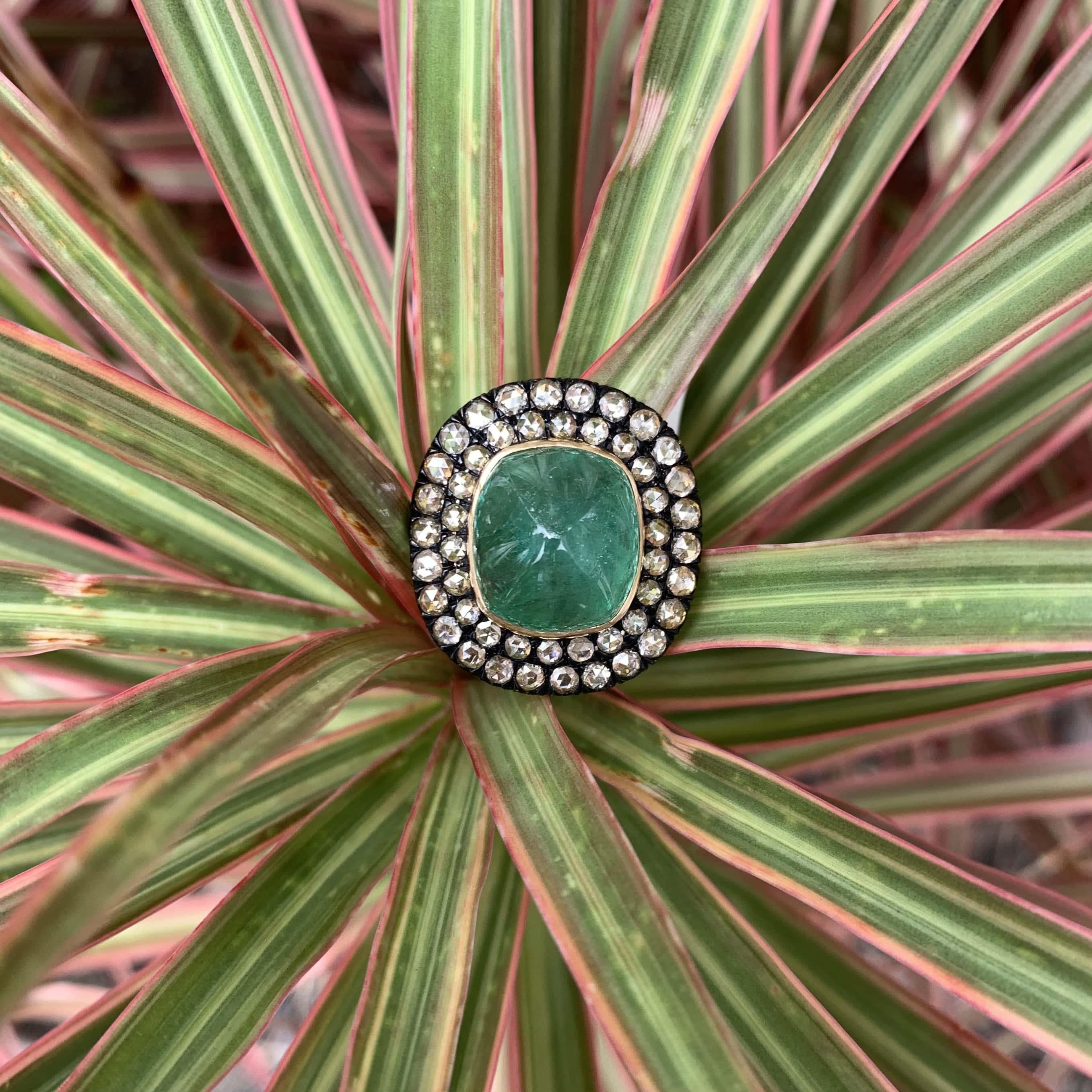 15.22 Ct Sugarloaf Emerald and Rose Cut Diamonds studded 14K Yellow ...