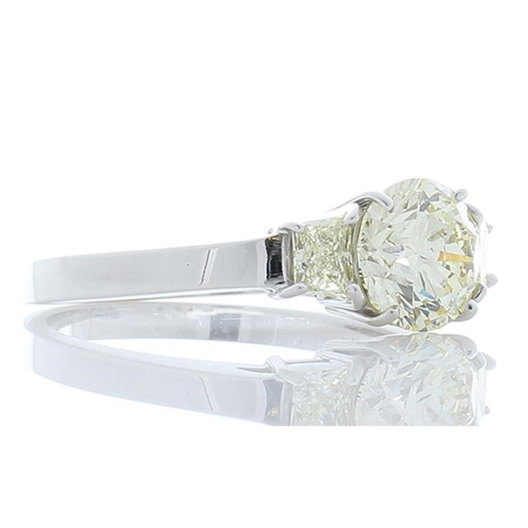 1.55 Carat Fancy Light Yellow and Trapezoid Fancy Yellow Diamond ...