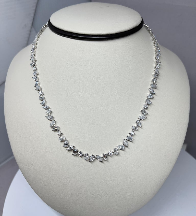 15.89 Ct Mixed Shape Diamond Necklace For Sale at 1stDibs