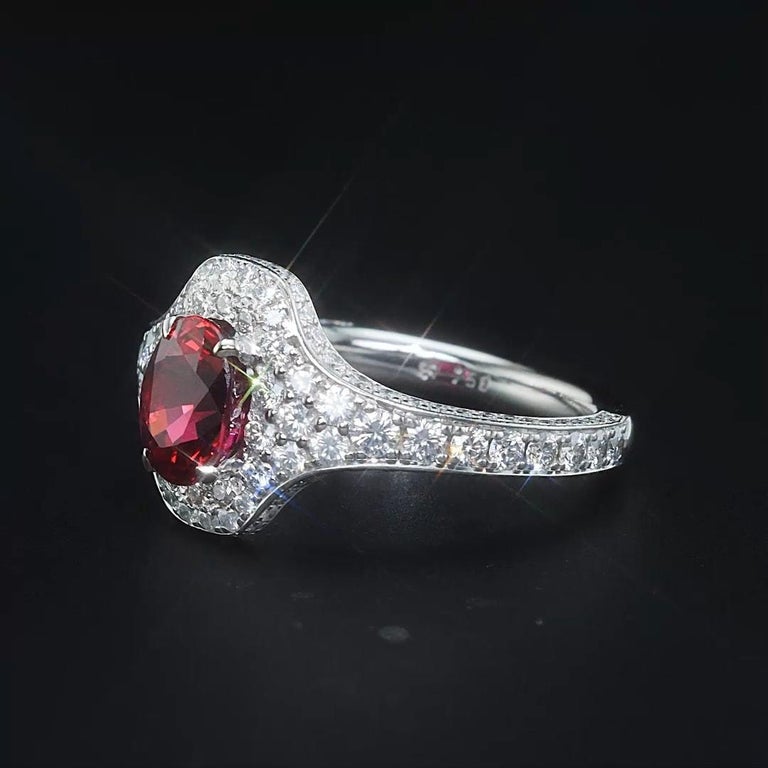 1.59 Carat No Heat Vivid Red Ruby 18 Karat Ring For Sale at 1stDibs