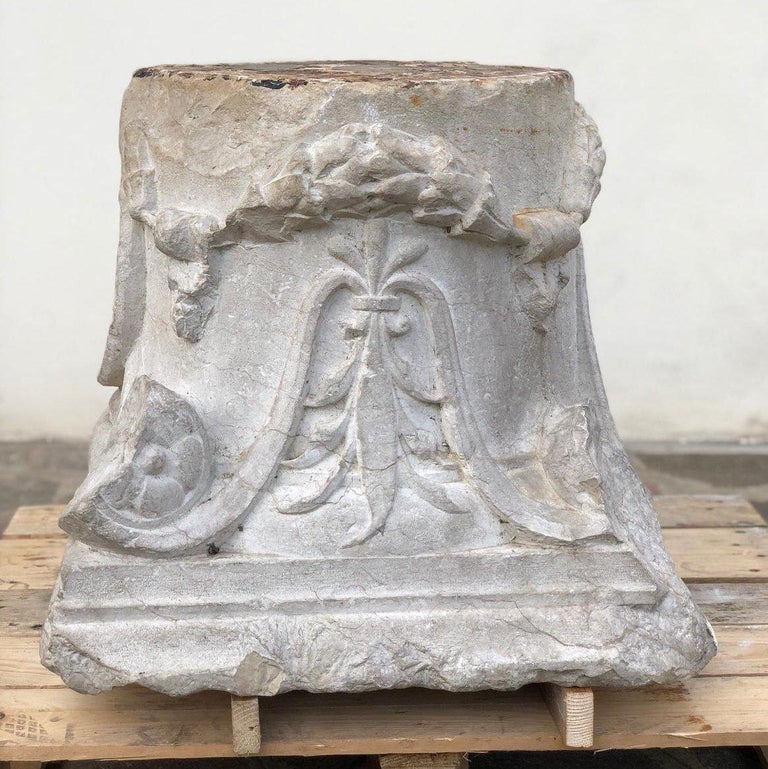 15th Century Antique Italian Istria Marble Capital For Sale at 1stDibs