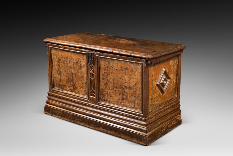 15th Century Italian Cassone Chest For Sale at 1stDibs