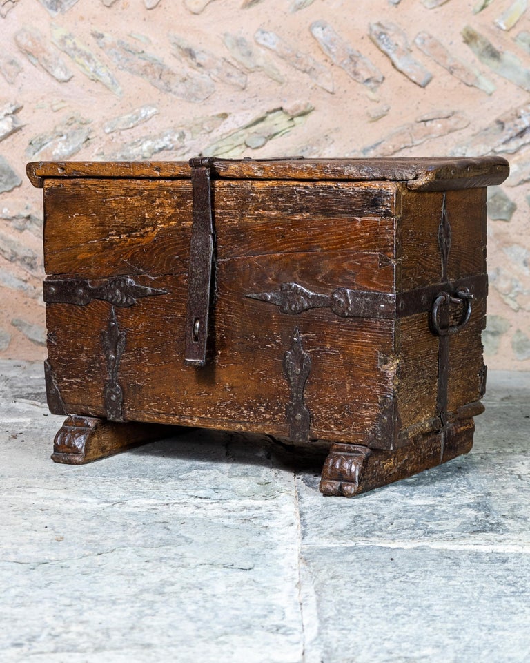 16th Century, Gothic Iron Bound Oak Chest, Flemish, circa 1500-1540 at ...
