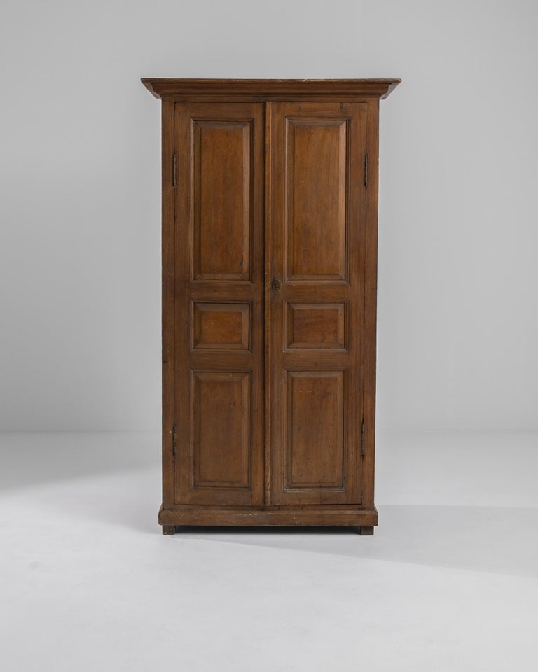 16th Century Portuguese Wooden Cabinet For Sale at 1stDibs