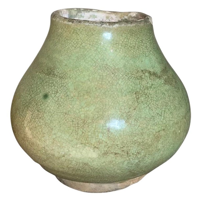 16th Century Sawankhalok Thai Celadon Pot at 1stDibs