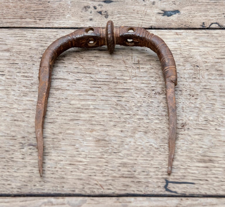 16th Century, Spanish Wrought Iron Handle For Sale at 1stDibs
