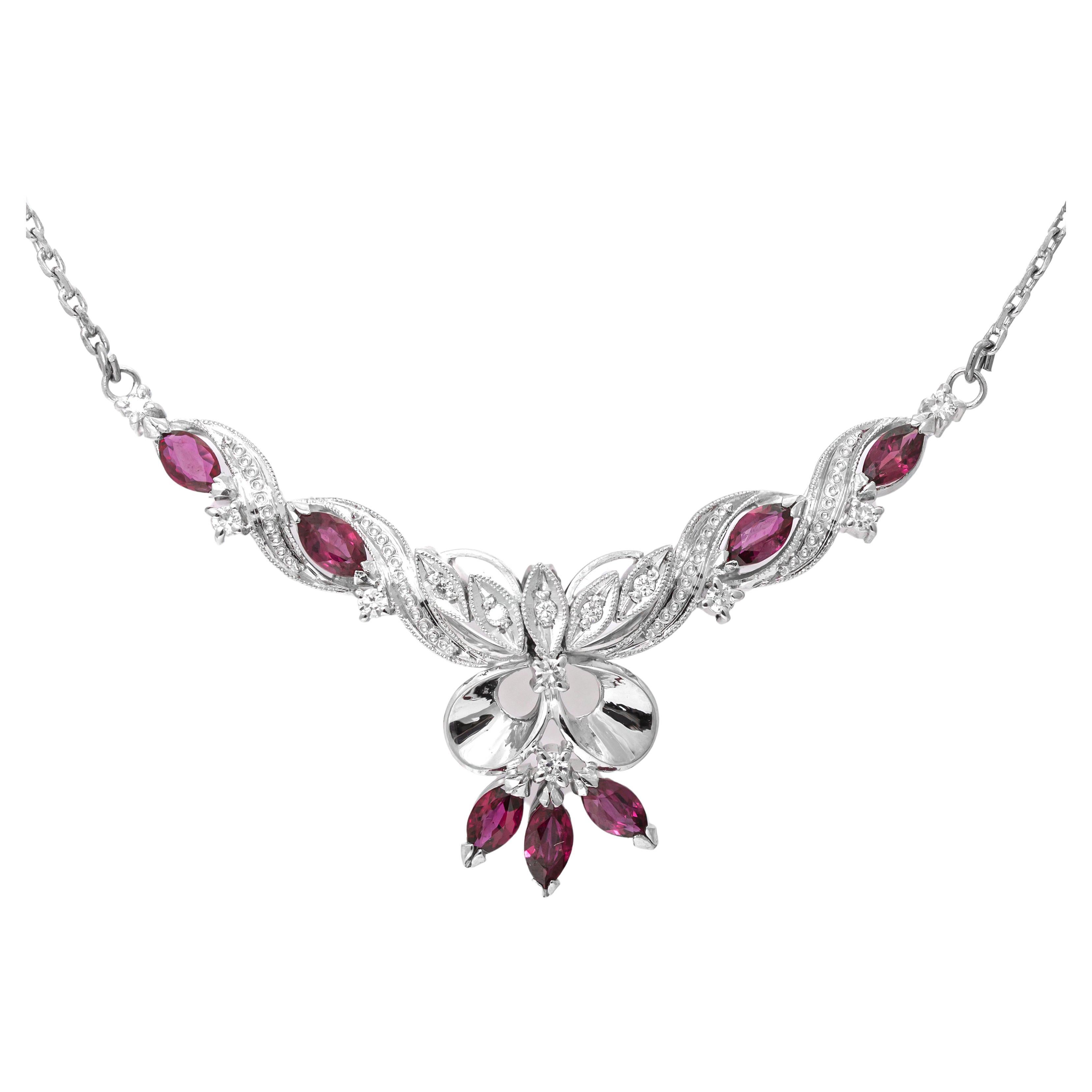 10.50 Tcw Natural Ruby and Diamond Collier Necklace For Sale at 1stDibs