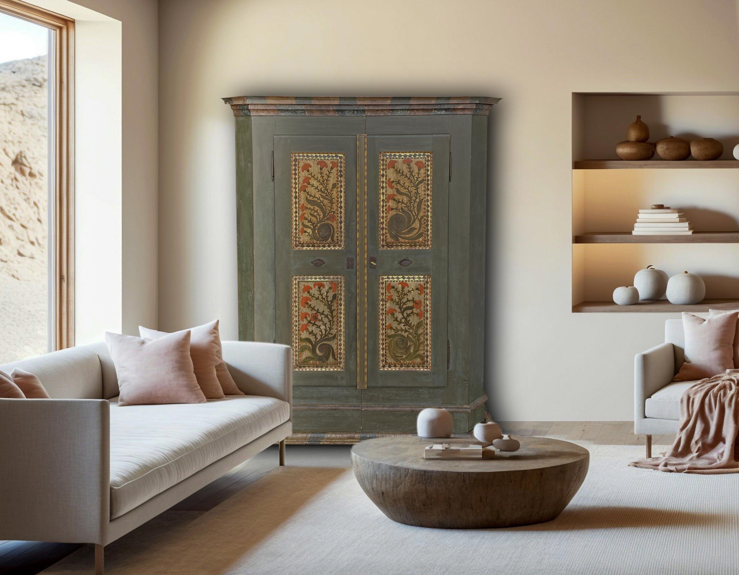 1790 Green Floral Painted Wardrobe For Sale at 1stDibs