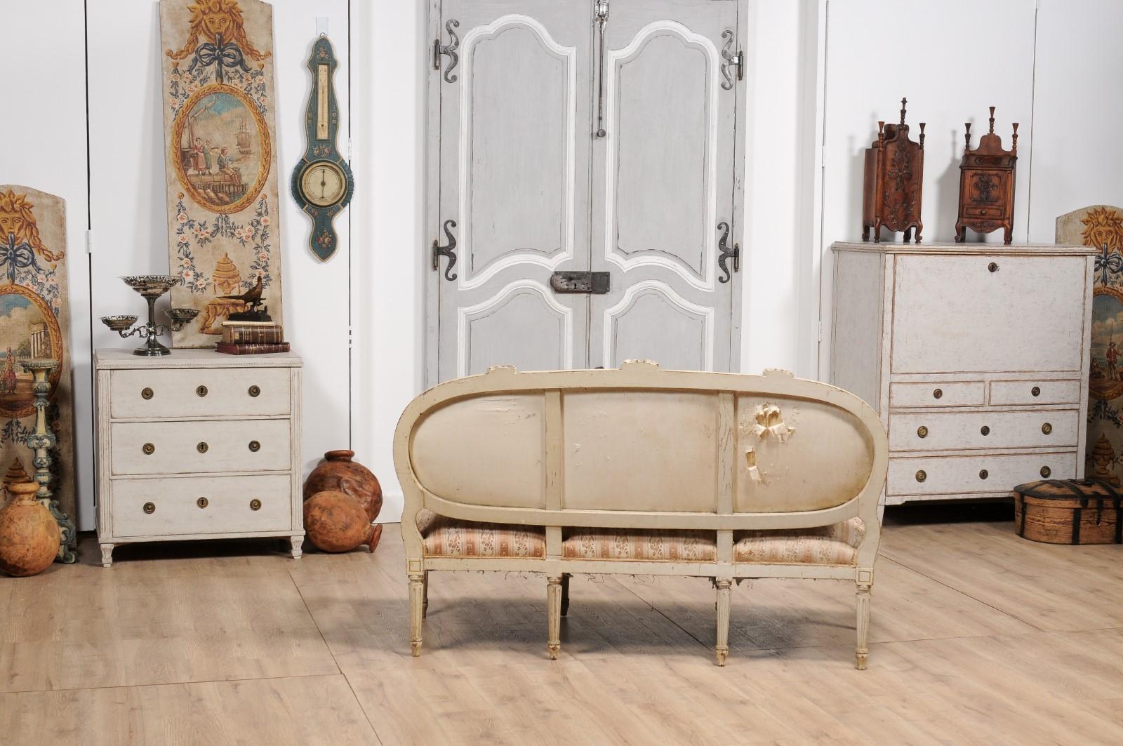 1790s Louis XVI Period French Painted Sofa with Oval Back and Carved ...