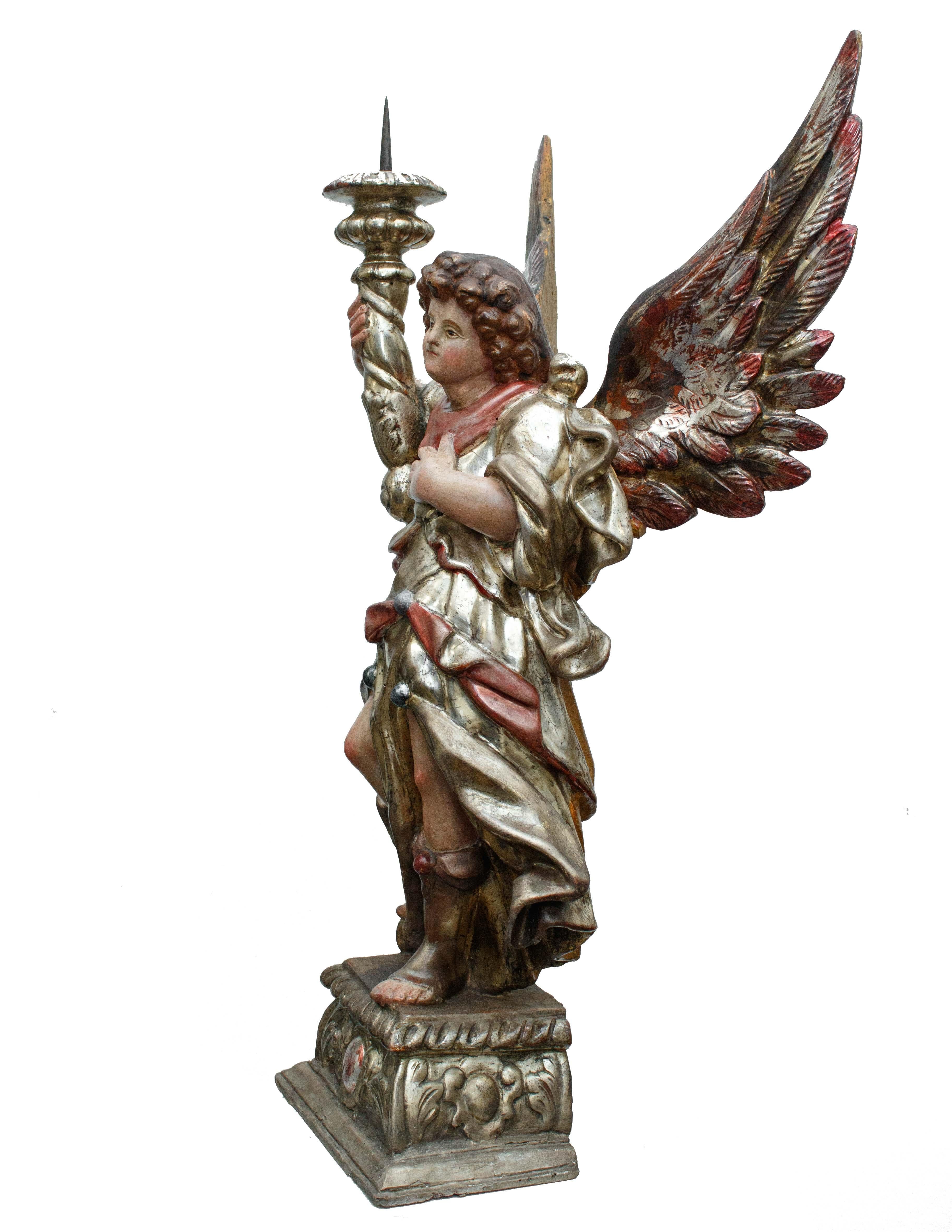 17th Century Candle-Holding Angels in Mecca Gilded Wood For Sale at 1stDibs
