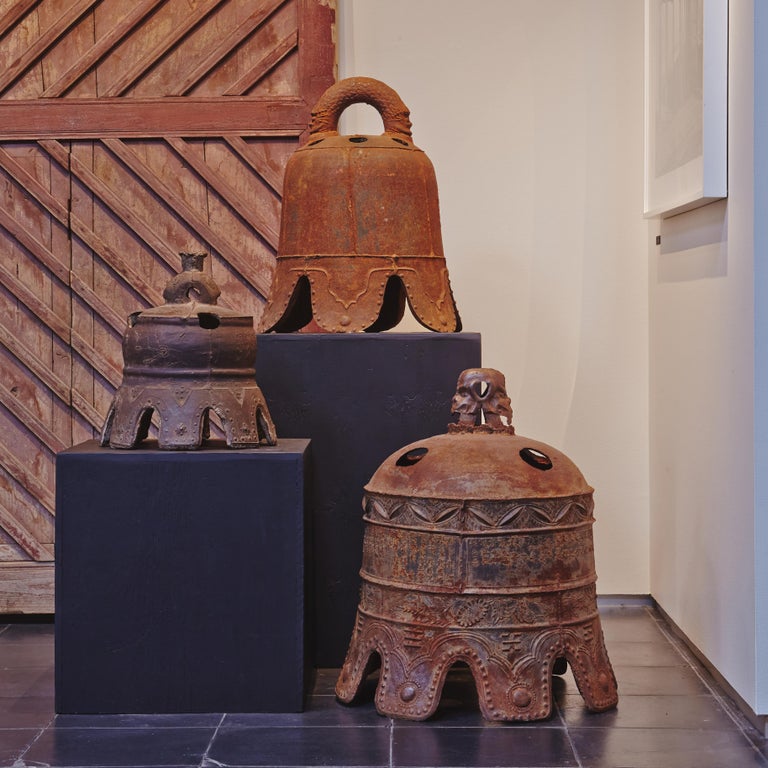 17th Century Chinese Wanli-Era Cast Iron Bell For Sale at 1stDibs