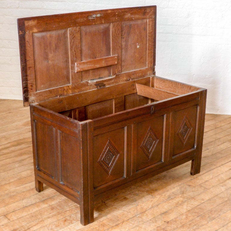 17th Century English Oak Kist For Sale at 1stDibs | kist for sale