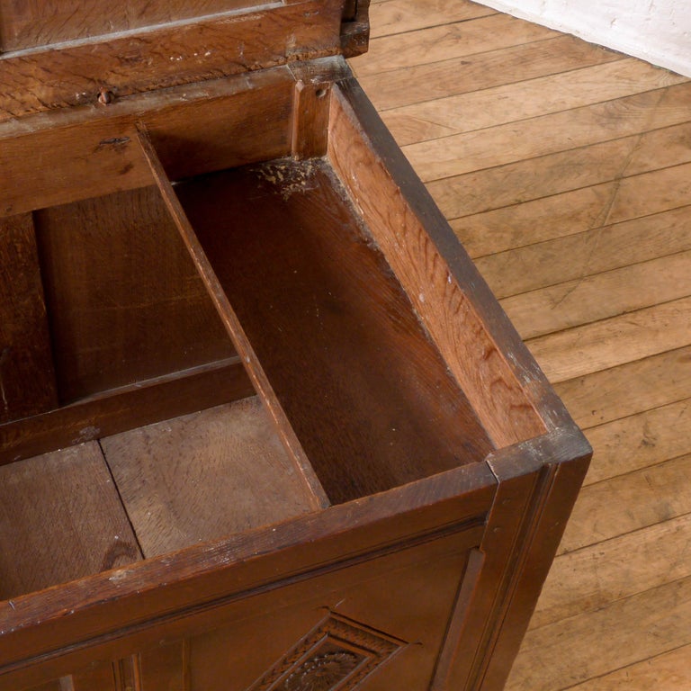17th Century English Oak Kist For Sale at 1stDibs | kist for sale