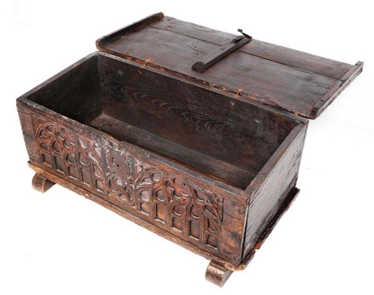 17th Century French Gothic Carved Trunk For Sale at 1stDibs