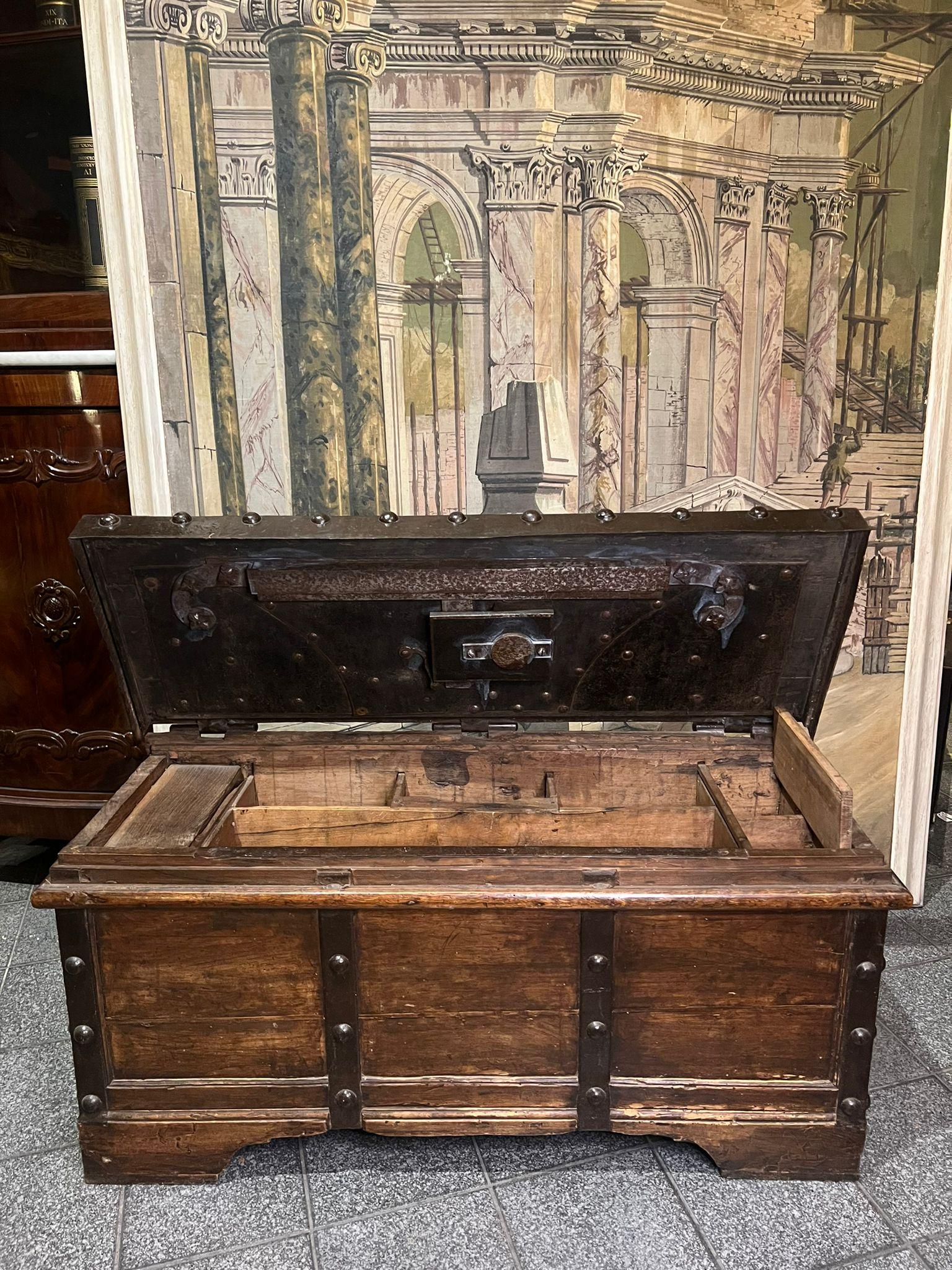 17th century rare chest For Sale at 1stDibs