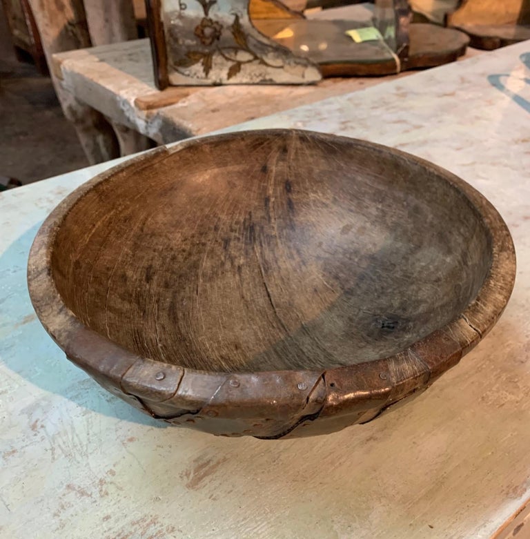 17th Century Spanish Bowl For Sale at 1stDibs