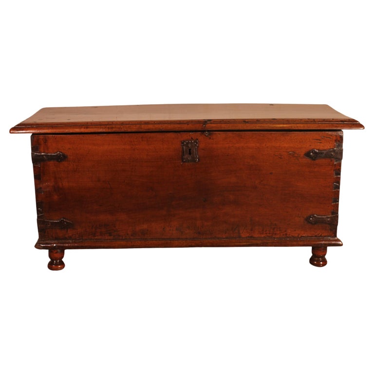 17th Century Spanish Chest In Walnut For Sale at 1stDibs